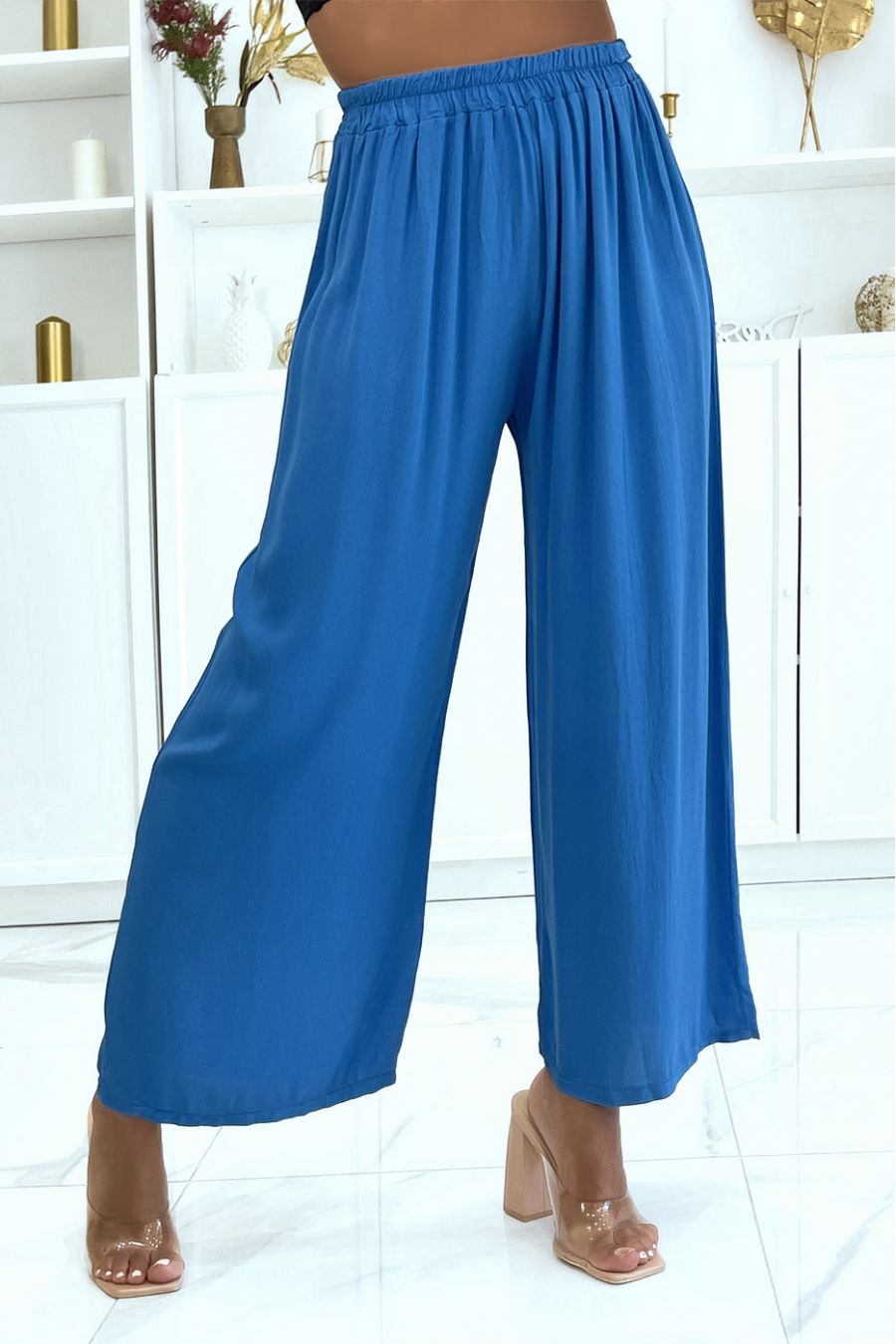 Blue palazzo pants with elastic waistband suitable for all body types