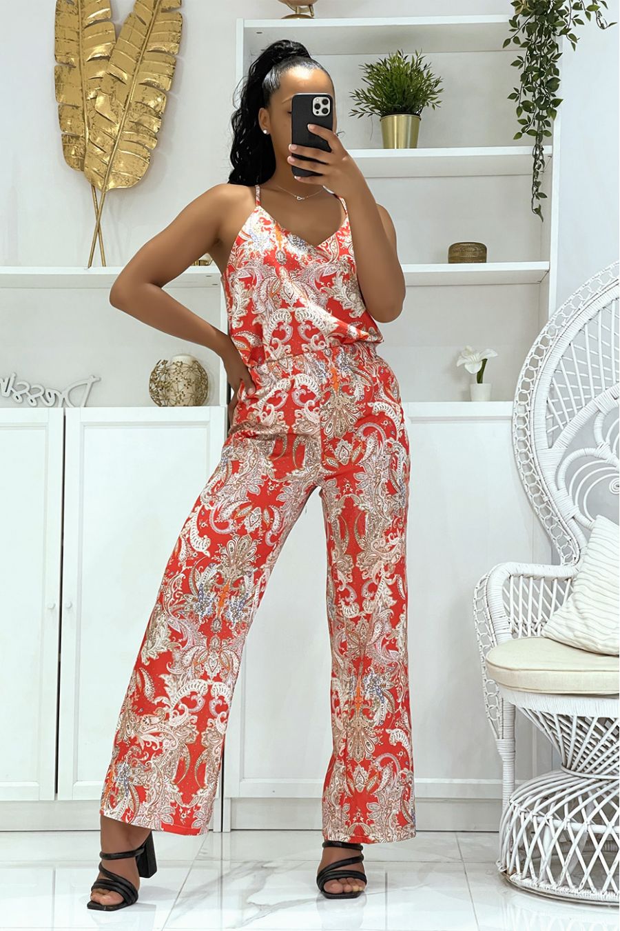 Ensemble rouge satiné à motifs orientaux et bretelles fines ...