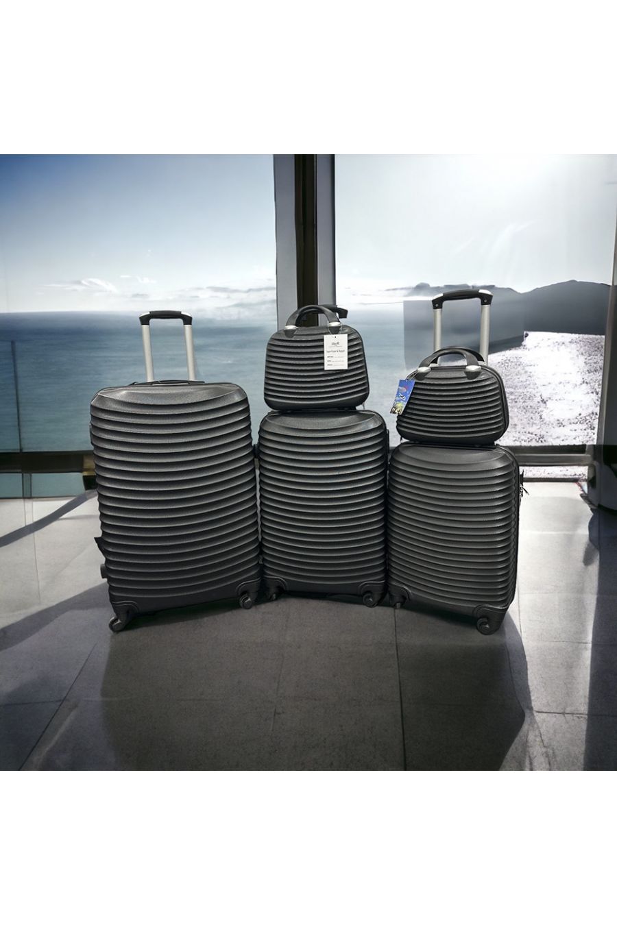 Set of 5 solid black suitcases, design, rigid and very classy