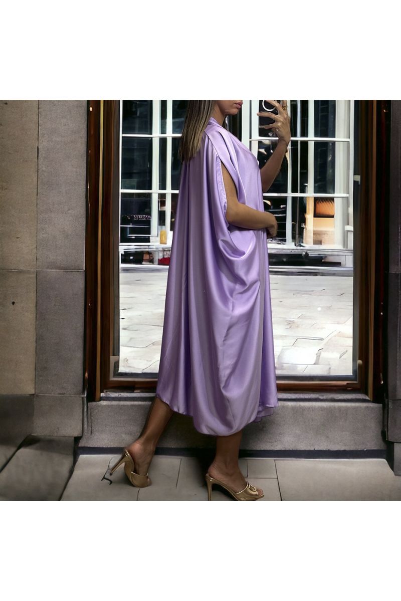 Longue robe ample satiné et boutonné en lilas